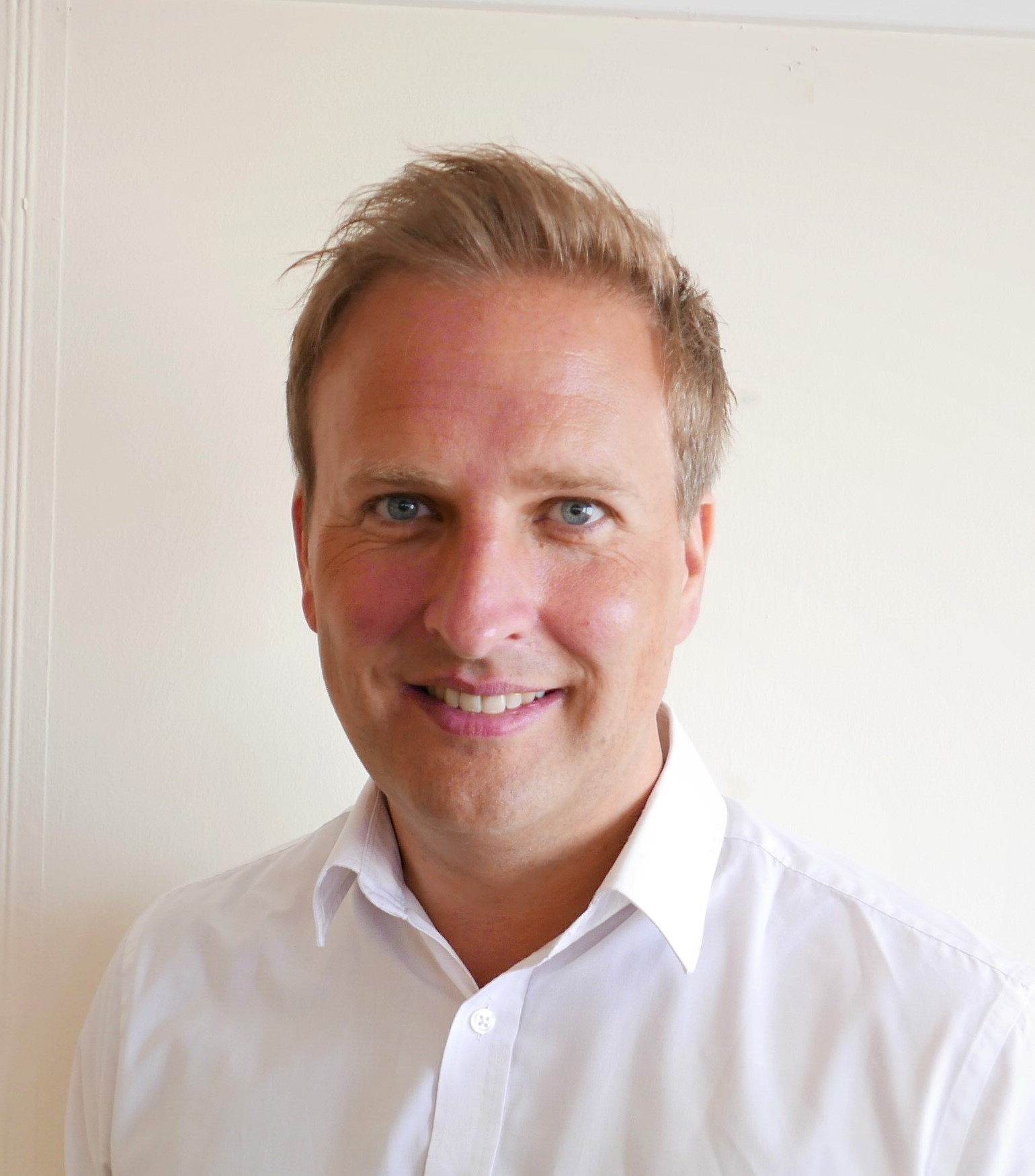 Simon Reid Biography – Maritime Research and Innovation UK